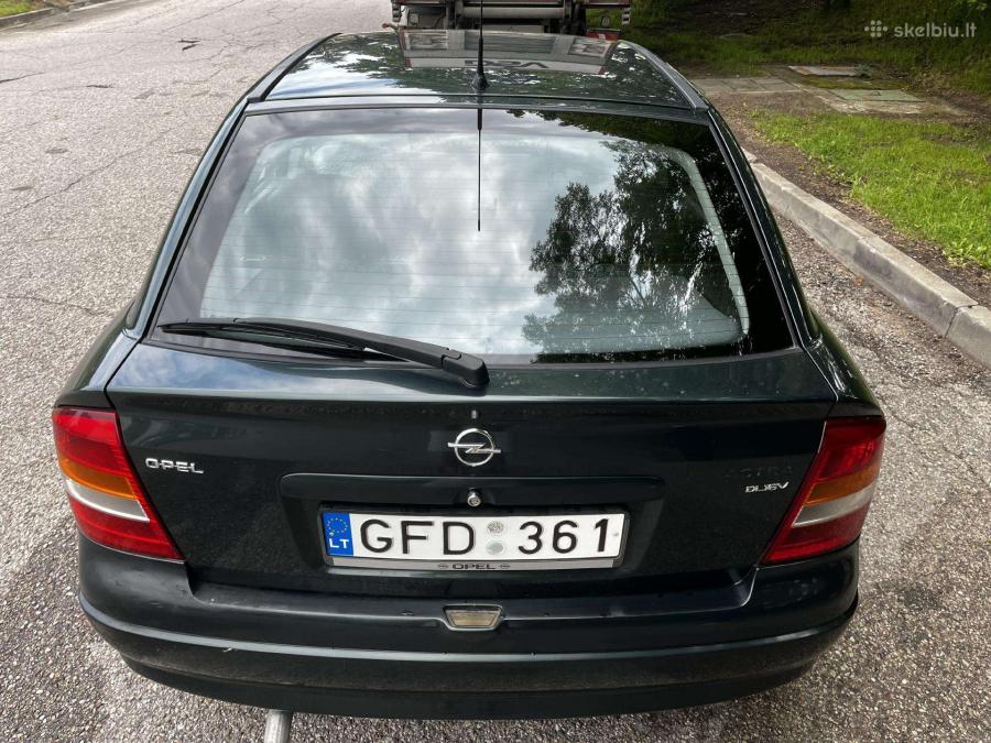 Green Opel Astra 2000 in Alytus, with an engine capacity of 2.00 L and mileage of 315 thousand km for 900 €, photo 5 on AUTOMOTO.COM.LV