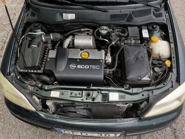 Zaļš Opel Astra 2000 Alīta, ar dzinēja tilpumu 2.00 L un nobraukumu 315 tūkst. km par 900 €, foto 10 vietnē AUTOMOTO.COM.LV