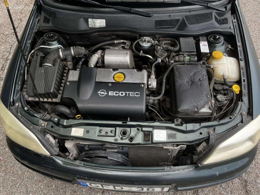 Green Opel Astra 2000 in Alytus, with an engine capacity of 2.00 L and mileage of 315 thousand km for 900 €, photo 11 on AUTOMOTO.COM.LV