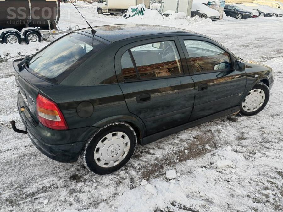 Zaļš Opel Astra 2002 Liepāja, ar dzinēja tilpumu 1.70 L un nobraukumu 408 tūkst. km par 1050 €, foto 3 vietnē AUTOMOTO.COM.LV