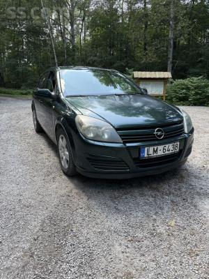 Zaļš Opel Astra 2005 Rīga, ar dzinēja tilpumu 1.70 L un nobraukumu 255 tūkst. km par 1450 €, foto  vietnē AUTOMOTO.COM.LV