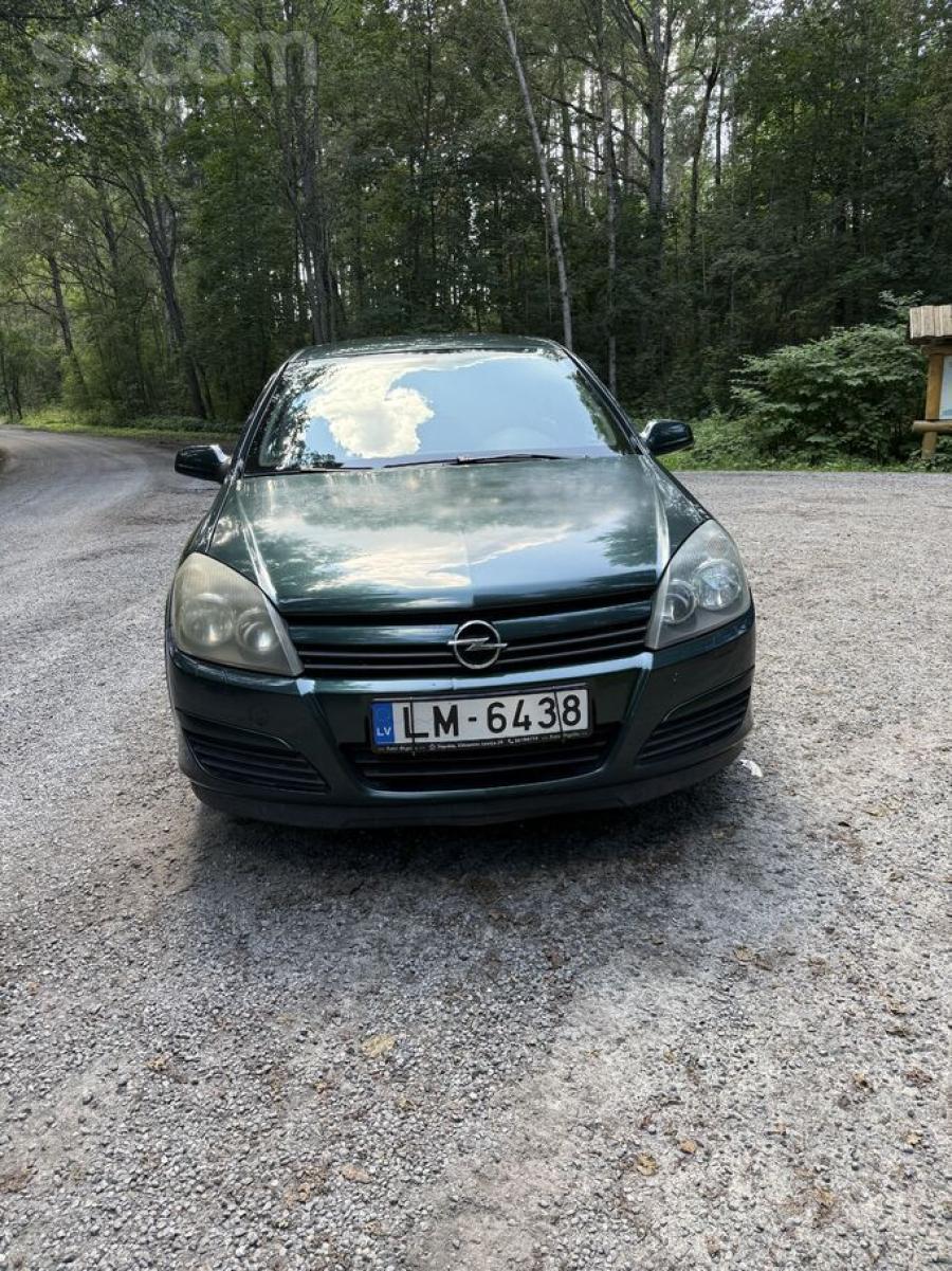 Green Opel Astra 2005 in Riga, with an engine capacity of 1.70 L and mileage of 255 thousand km for 1450 €, photo 6 on AUTOMOTO.COM.LV