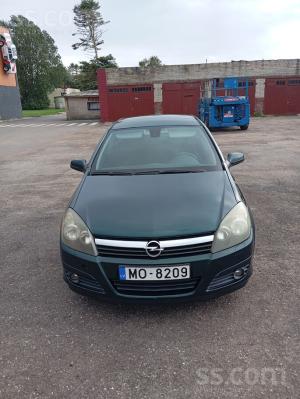 Zaļš Opel Astra 2005 Liepāja, ar dzinēja tilpumu 1.70 L un nobraukumu 303 tūkst. km par 1500 €, foto  vietnē AUTOMOTO.COM.LV