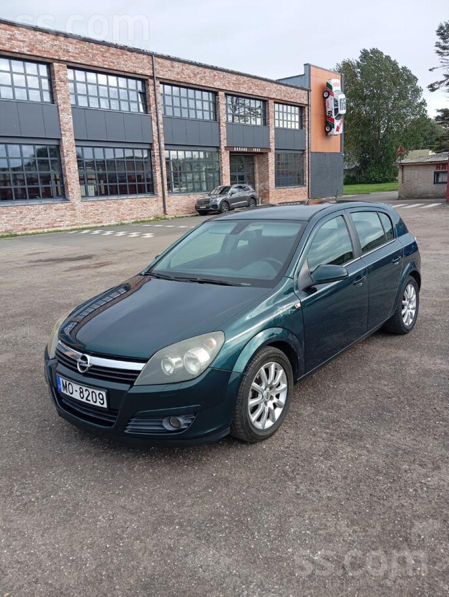 Zaļš Opel Astra 2005 Liepāja, ar dzinēja tilpumu 1.70 L un nobraukumu 303 tūkst. km par 1500 €, foto 5 vietnē AUTOMOTO.COM.LV