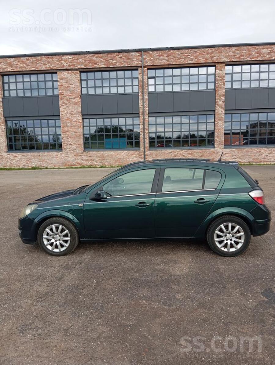 Zaļš Opel Astra 2005 Liepāja, ar dzinēja tilpumu 1.70 L un nobraukumu 303 tūkst. km par 1500 €, foto 13 vietnē AUTOMOTO.COM.LV