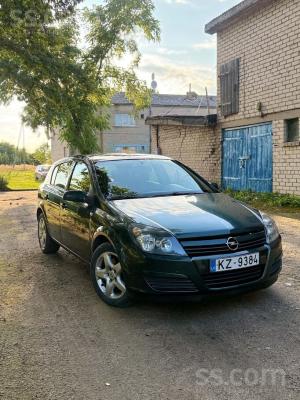 Green Opel Astra 2006 in Rezekne, with an engine capacity of 1.90 L and mileage of 247 thousand km for 1350 €, photo  on AUTOMOTO.COM.LV