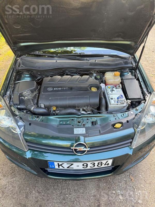Green Opel Astra 2006 in Rezekne, with an engine capacity of 1.90 L and mileage of 247 thousand km for 1350 €, photo 5 on AUTOMOTO.COM.LV