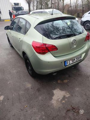Zaļš Opel Astra 2011 Pasvalys, ar dzinēja tilpumu 1.40 L un nobraukumu 130 tūkst. km par 3600 €, foto 4 vietnē AUTOMOTO.COM.LV