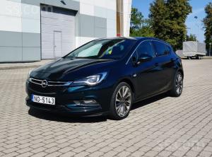 Green Opel Astra 2015 in Dobele, with an engine capacity of 1.60 L and mileage of 216 thousand km for 6490 €, photo  on AUTOMOTO.COM.LV