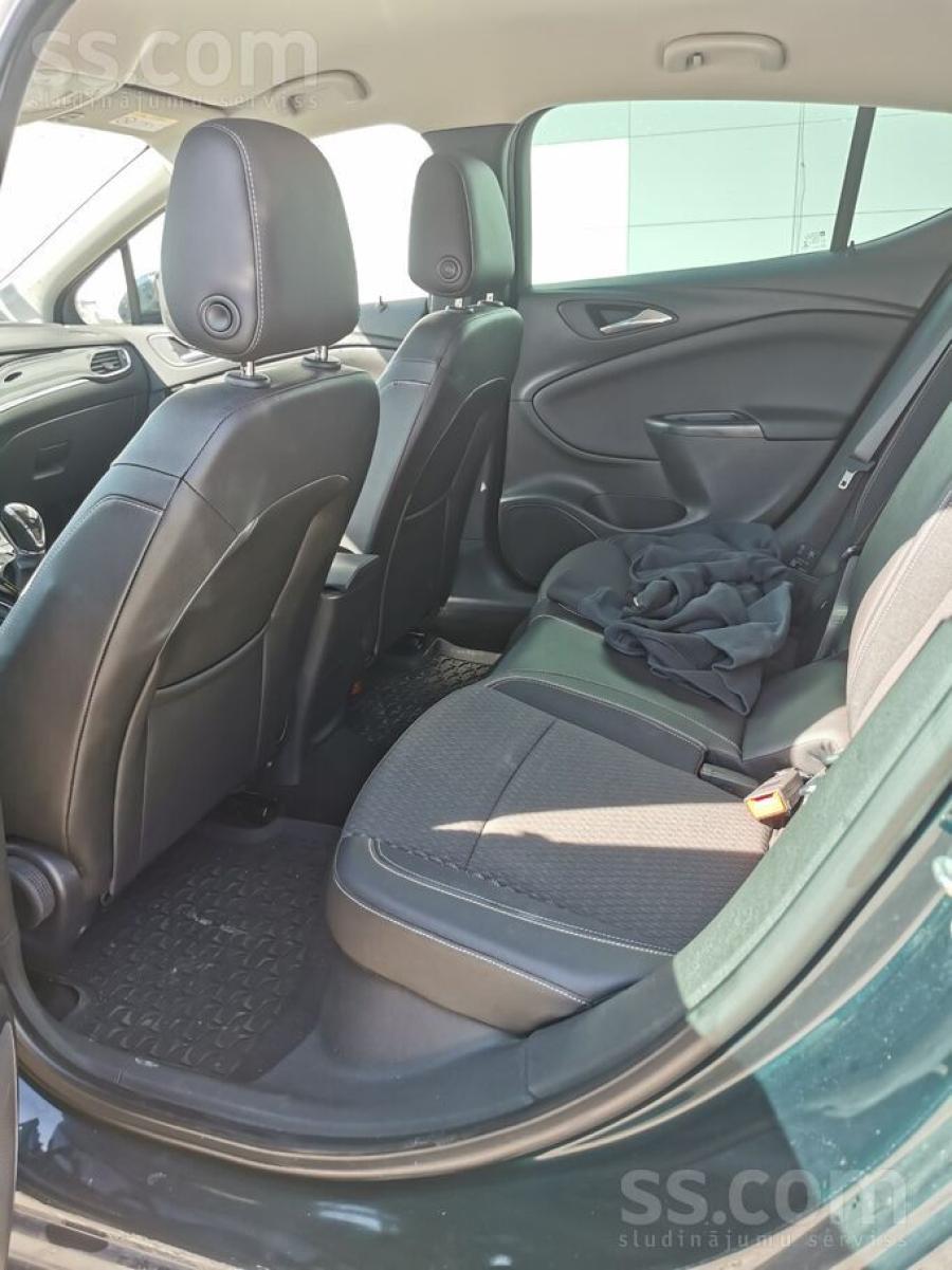 Zaļš Opel Astra 2015 Dobele, ar dzinēja tilpumu 1.60 L un nobraukumu 216 tūkst. km par 6490 €, foto 12 vietnē AUTOMOTO.COM.LV