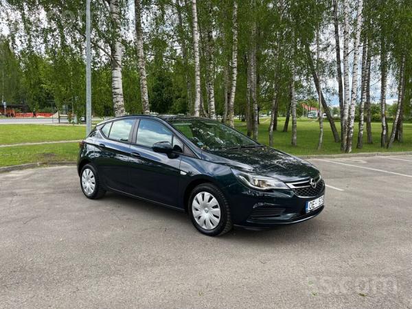 Green Opel Astra 2016 in Riga, with an engine capacity of 1.40 L and mileage of 107 thousand km for 2300 €, photo 4 on AUTOMOTO.COM.LV