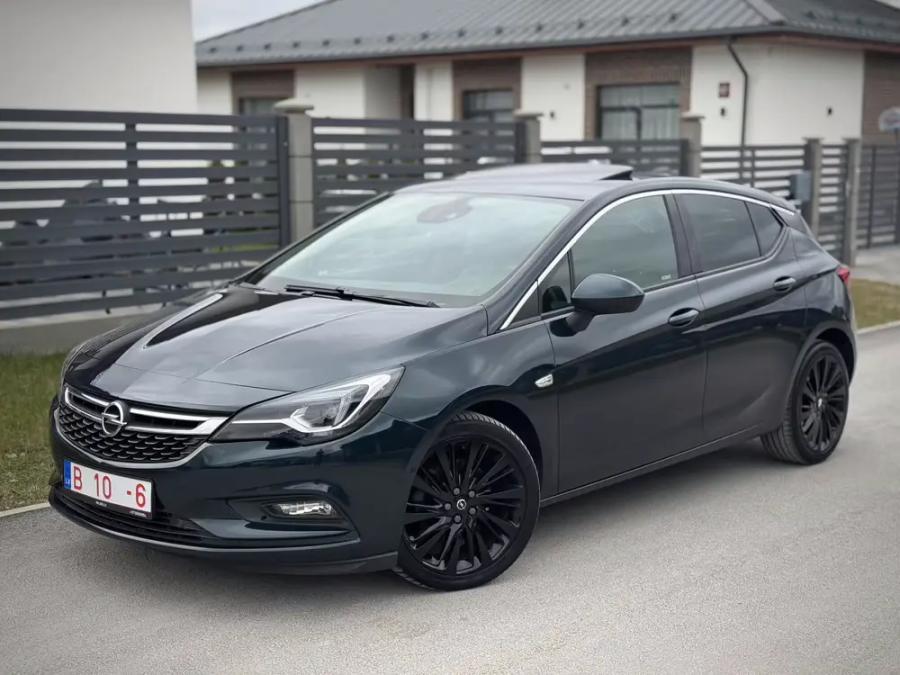 Zaļš Opel Astra 2016 Jelgava, ar dzinēja tilpumu 1.60 L un nobraukumu 199 tūkst. km par 8800 €, foto 1 vietnē AUTOMOTO.COM.LV