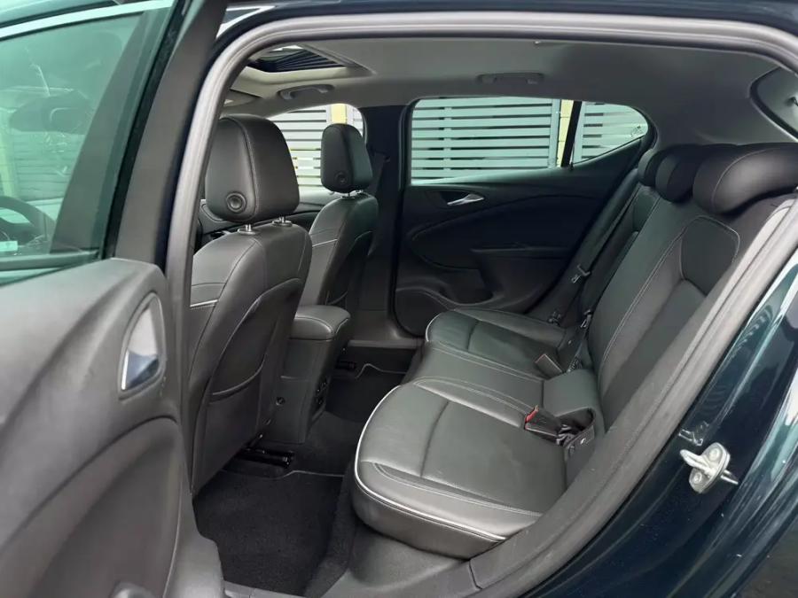 Zaļš Opel Astra 2016 Jelgava, ar dzinēja tilpumu 1.60 L un nobraukumu 199 tūkst. km par 8800 €, foto 11 vietnē AUTOMOTO.COM.LV