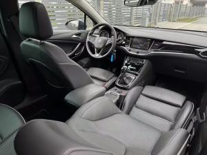 Zaļš Opel Astra 2016 Jelgava, ar dzinēja tilpumu 1.60 L un nobraukumu 199 tūkst. km par 8800 €, foto 14 vietnē AUTOMOTO.COM.LV