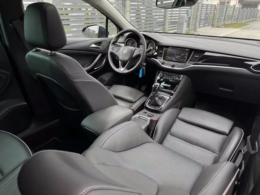 Zaļš Opel Astra 2016 Jelgava, ar dzinēja tilpumu 1.60 L un nobraukumu 199 tūkst. km par 8800 €, foto 14 vietnē AUTOMOTO.COM.LV