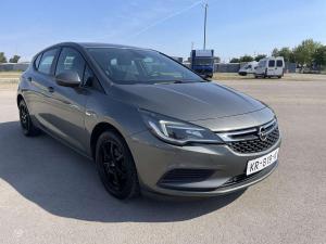 Green Opel Astra 2016 in Siauliai, with an engine capacity of 1.60 L and mileage of 210 thousand km for 4950 €, photo 8 on AUTOMOTO.COM.LV