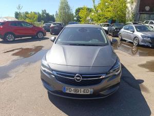 Green Opel Astra 2019 in Panevezys, with an engine capacity of 1.60 L and mileage of 200 thousand km for 2800 €, photo 12 on AUTOMOTO.COM.LV