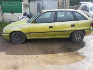 Zaļš Opel Astra 1997 Ogre, ar dzinēja tilpumu 1.40 L un nobraukumu 359 tūkst. km par 450 €, foto 5 vietnē AUTOMOTO.COM.LV