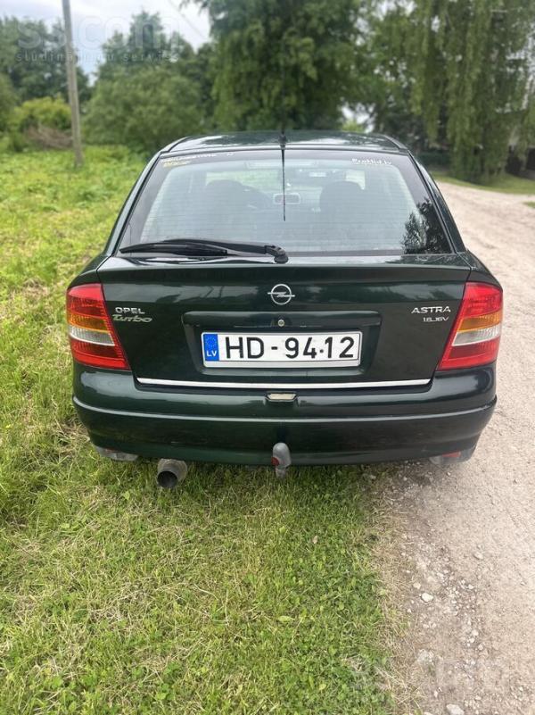 Zaļš Opel Astra 1998 Jelgava, ar dzinēja tilpumu 1.60 L un nobraukumu 271 tūkst. km par 500 €, foto 1 vietnē AUTOMOTO.COM.LV