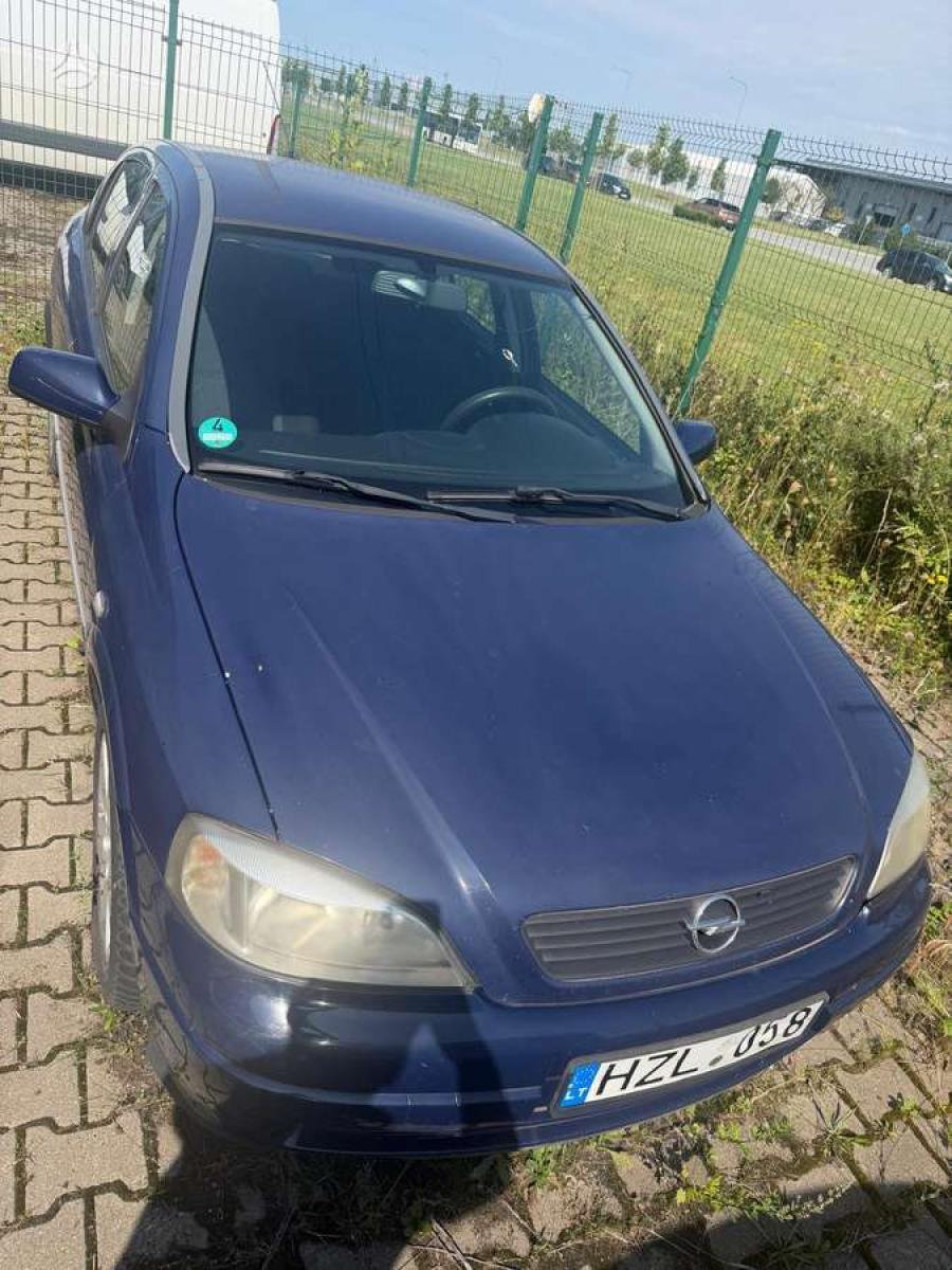 Green Opel Astra 2000 in Klaipeda, with an engine capacity of 0.00 L and mileage of 0 thousand km for 1000 €, photo 4 on AUTOMOTO.COM.LV