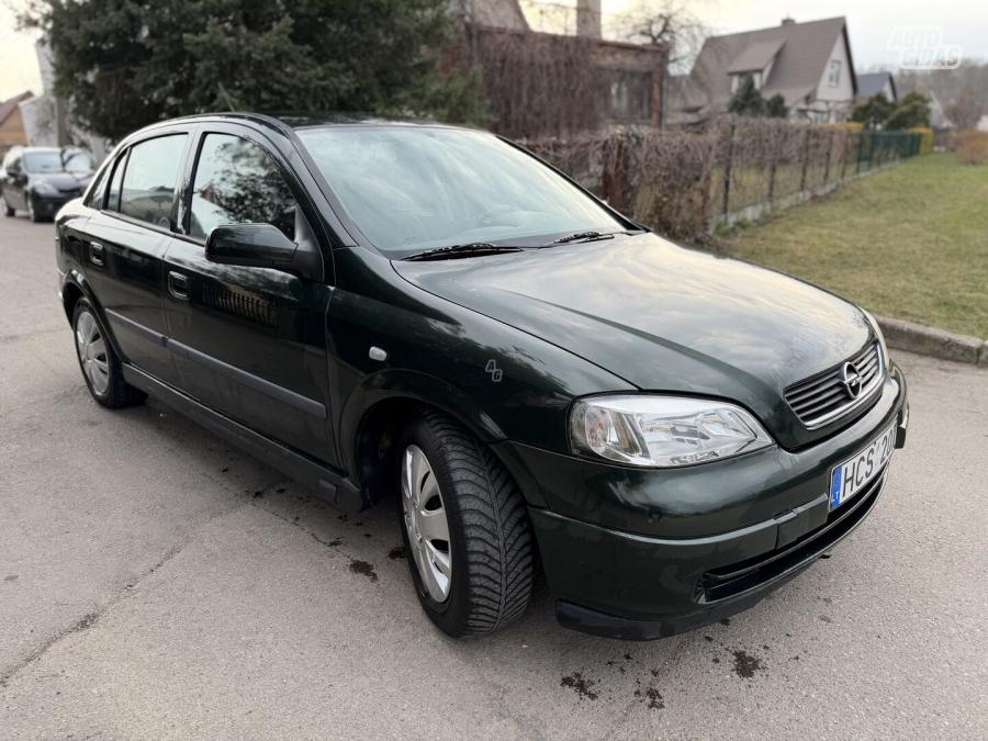 Green Opel Astra 2003 in Kaunas, with an engine capacity of 2.00 L and mileage of 350 thousand km for 1250 €, photo 4 on AUTOMOTO.COM.LV