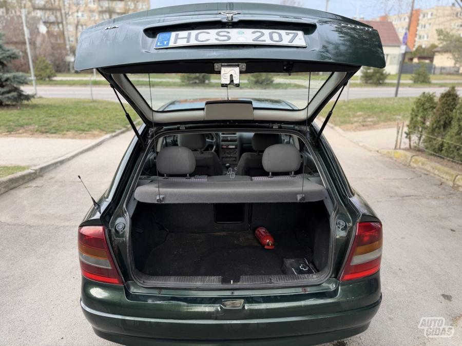 Green Opel Astra 2003 in Kaunas, with an engine capacity of 2.00 L and mileage of 350 thousand km for 1250 €, photo 10 on AUTOMOTO.COM.LV