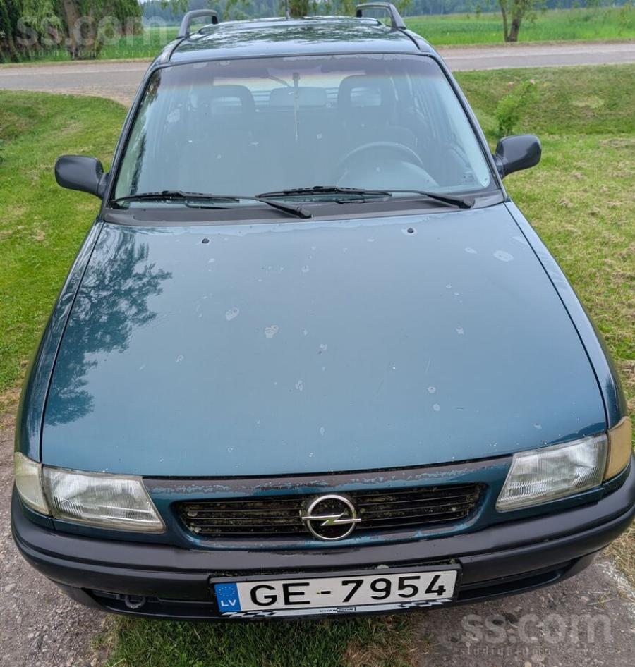 Zaļš Opel Astra 1995 Daugavpils, ar dzinēja tilpumu 1.40 L un nobraukumu 212 tūkst. km par 700 €, foto 6 vietnē AUTOMOTO.COM.LV