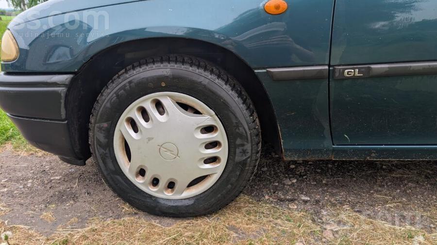 Zaļš Opel Astra 1995 Daugavpils, ar dzinēja tilpumu 1.40 L un nobraukumu 212 tūkst. km par 700 €, foto 9 vietnē AUTOMOTO.COM.LV