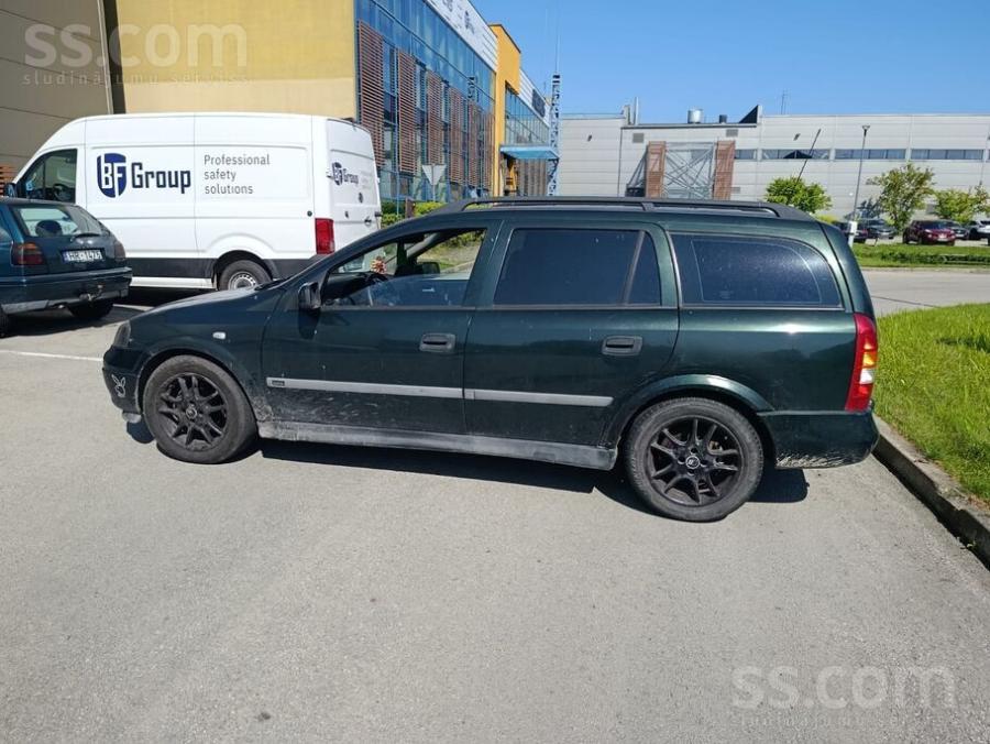 Zaļš Opel Astra 2001 Rīga, ar dzinēja tilpumu 1.70 L un nobraukumu 200 tūkst. km par 700 €, foto 4 vietnē AUTOMOTO.COM.LV