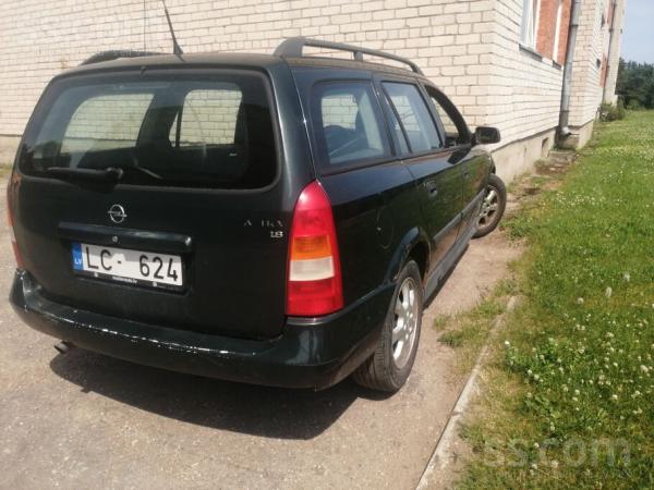 Green Opel Astra 2002 in Riga, with an engine capacity of 1.80 L and mileage of 388 thousand km for 550 €, photo 1 on AUTOMOTO.COM.LV