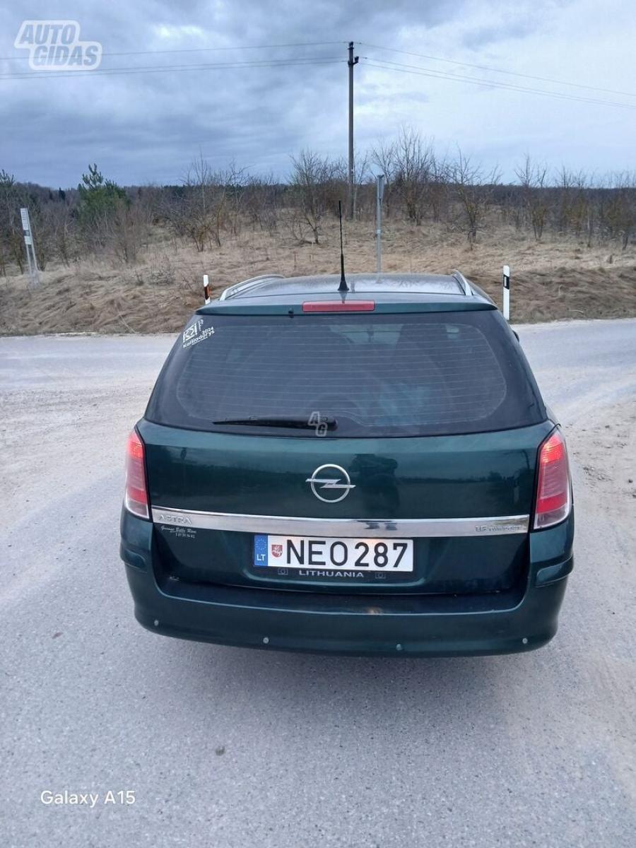 Zaļš Opel Astra 2004 Kaišiadorys, ar dzinēja tilpumu 1.60 L un nobraukumu 196 tūkst. km par 1680 €, foto 1 vietnē AUTOMOTO.COM.LV