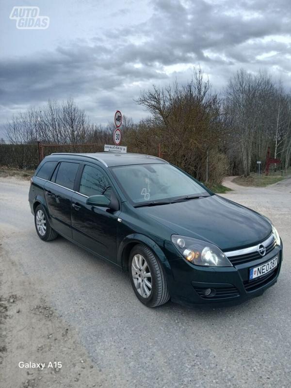 Zaļš Opel Astra 2004 Kaišiadorys, ar dzinēja tilpumu 1.60 L un nobraukumu 196 tūkst. km par 1680 €, foto 3 vietnē AUTOMOTO.COM.LV