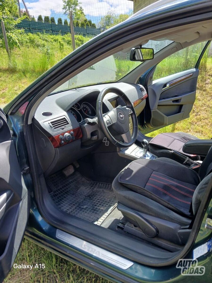 Zaļš Opel Astra 2004 Kaišiadorys, ar dzinēja tilpumu 1.60 L un nobraukumu 196 tūkst. km par 1680 €, foto 8 vietnē AUTOMOTO.COM.LV