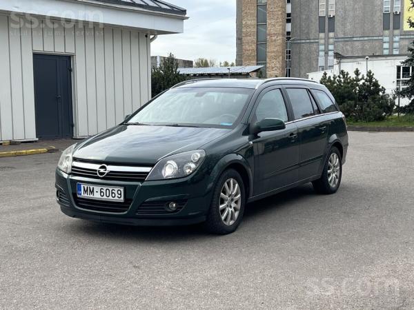 Zaļš Opel Astra 2005 Rīga, ar dzinēja tilpumu 1.90 L un nobraukumu 343 tūkst. km par 500 €, foto 2 vietnē AUTOMOTO.COM.LV