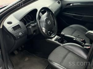 Zaļš Opel Astra 2005 Rīga, ar dzinēja tilpumu 1.90 L un nobraukumu 343 tūkst. km par 500 €, foto 8 vietnē AUTOMOTO.COM.LV