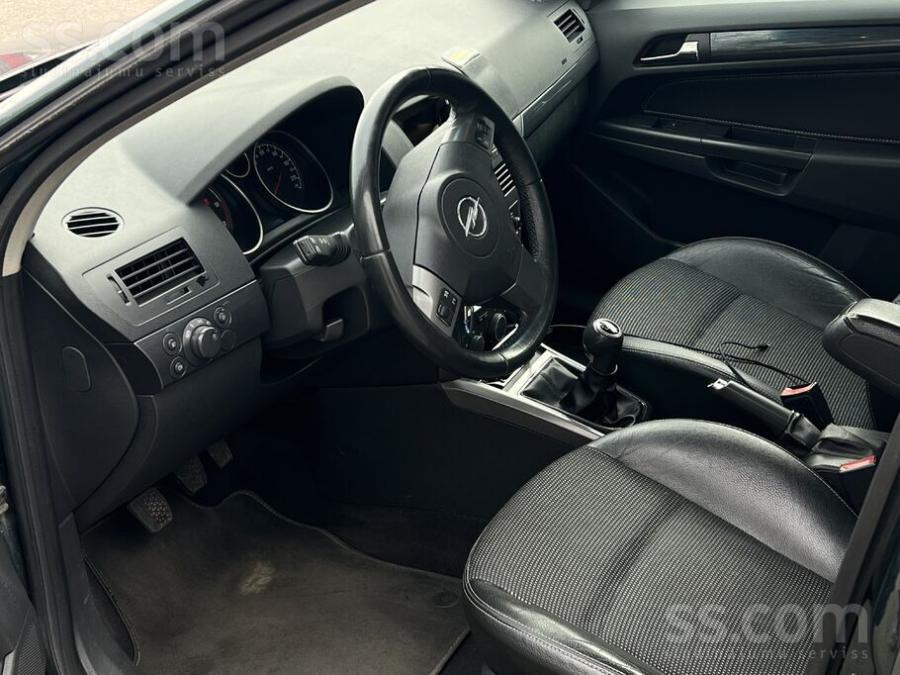 Zaļš Opel Astra 2005 Rīga, ar dzinēja tilpumu 1.90 L un nobraukumu 343 tūkst. km par 500 €, foto 8 vietnē AUTOMOTO.COM.LV