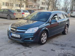 Zaļš Opel Astra 2007 Rīga, ar dzinēja tilpumu 1.70 L un nobraukumu 0 tūkst. km par 1370 €, foto  vietnē AUTOMOTO.COM.LV