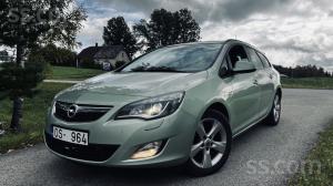 Green Opel Astra 2011 in Cesis, with an engine capacity of 1.70 L and mileage of 325 thousand km for 2800 €, photo  on AUTOMOTO.COM.LV