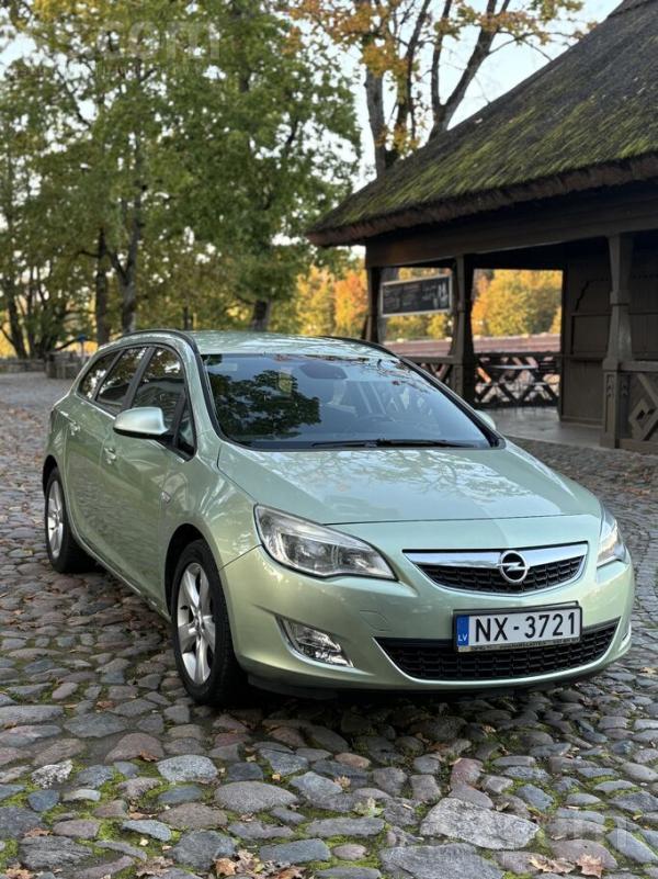 Zaļš Opel Astra 2011 Kuldīga, ar dzinēja tilpumu 1.70 L un nobraukumu 0 tūkst. km par 2300 €, foto 10 vietnē AUTOMOTO.COM.LV