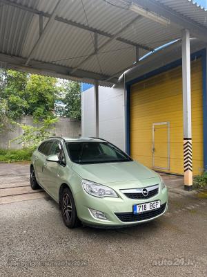 Zaļš Opel Astra 2012 Tallina, ar dzinēja tilpumu 1.40 L un nobraukumu 113 tūkst. km par 4500 €, foto 3 vietnē AUTOMOTO.COM.LV