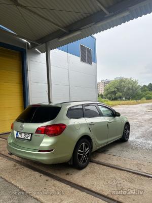 Zaļš Opel Astra 2012 Tallina, ar dzinēja tilpumu 1.40 L un nobraukumu 113 tūkst. km par 4500 €, foto 4 vietnē AUTOMOTO.COM.LV