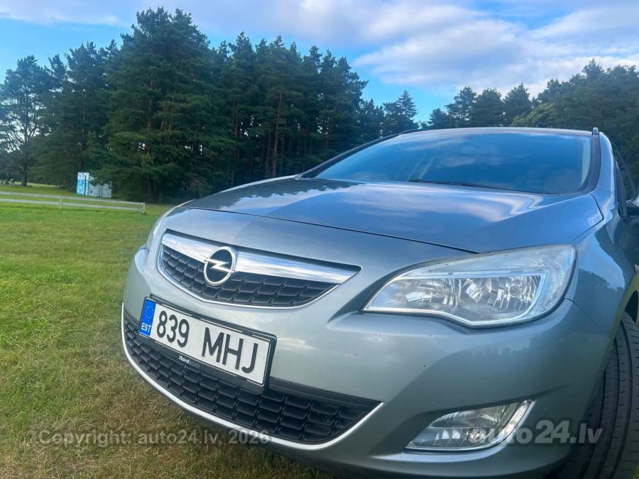 Zaļš Opel Astra 2012 Narva, ar dzinēja tilpumu 1.60 L un nobraukumu 310 tūkst. km par 2200 €, foto 12 vietnē AUTOMOTO.COM.LV