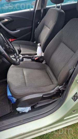 Zaļš Opel Astra 2013 Rīga, ar dzinēja tilpumu 1.70 L un nobraukumu 0 tūkst. km par 1200 €, foto 6 vietnē AUTOMOTO.COM.LV