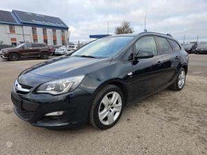 Green Opel Astra 2014 in Marijampole, with an engine capacity of 1.36 L and mileage of 202 thousand km for 4900 €, photo 8 on AUTOMOTO.COM.LV