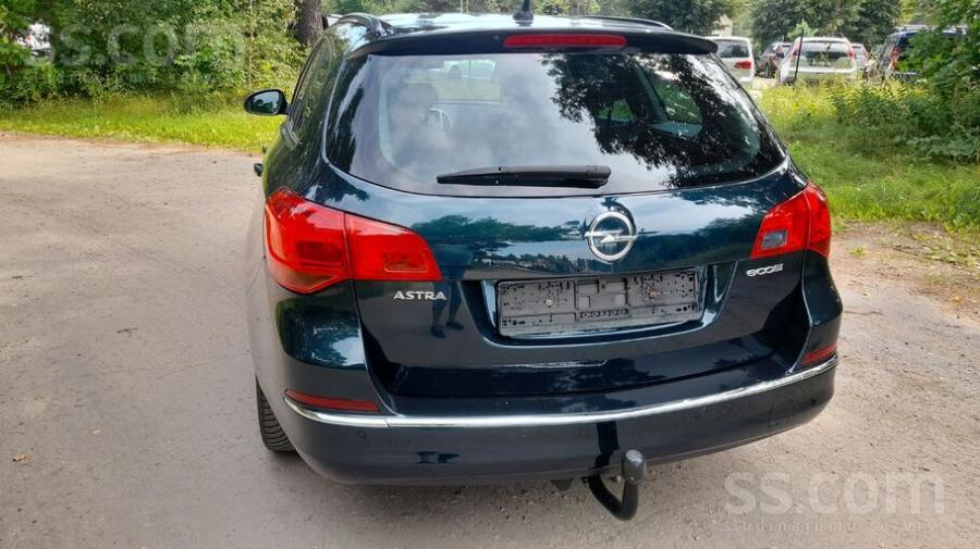 Zaļš Opel Astra 2015 Rīga, ar dzinēja tilpumu 1.60 L un nobraukumu 162 tūkst. km par 5400 €, foto 9 vietnē AUTOMOTO.COM.LV