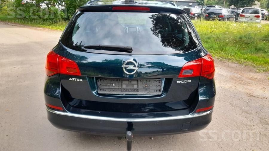Zaļš Opel Astra 2015 Rīga, ar dzinēja tilpumu 1.60 L un nobraukumu 162 tūkst. km par 5400 €, foto 10 vietnē AUTOMOTO.COM.LV