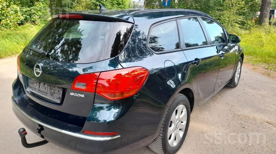 Zaļš Opel Astra 2015 Rīga, ar dzinēja tilpumu 1.60 L un nobraukumu 162 tūkst. km par 5400 €, foto 12 vietnē AUTOMOTO.COM.LV