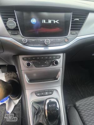 Green Opel Astra 2017 in Alytus, with an engine capacity of 1.60 L and mileage of 247 thousand km for 5800 €, photo 12 on AUTOMOTO.COM.LV