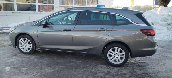 Green Opel Astra 2018 in Klaipeda, with an engine capacity of 1.60 L and mileage of 171 thousand km for 6900 €, photo 3 on AUTOMOTO.COM.LV