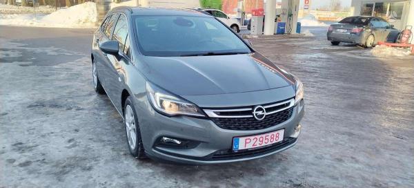Green Opel Astra 2018 in Klaipeda, with an engine capacity of 1.60 L and mileage of 171 thousand km for 6900 €, photo 9 on AUTOMOTO.COM.LV
